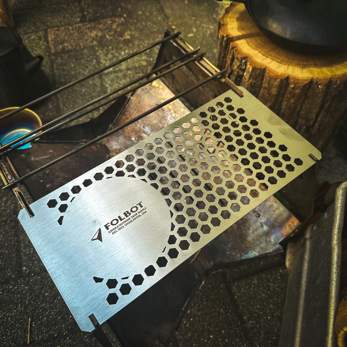 FOLBOT Bonfire Stand ・HONEYCOMBO PLATE – mountain mountain factory